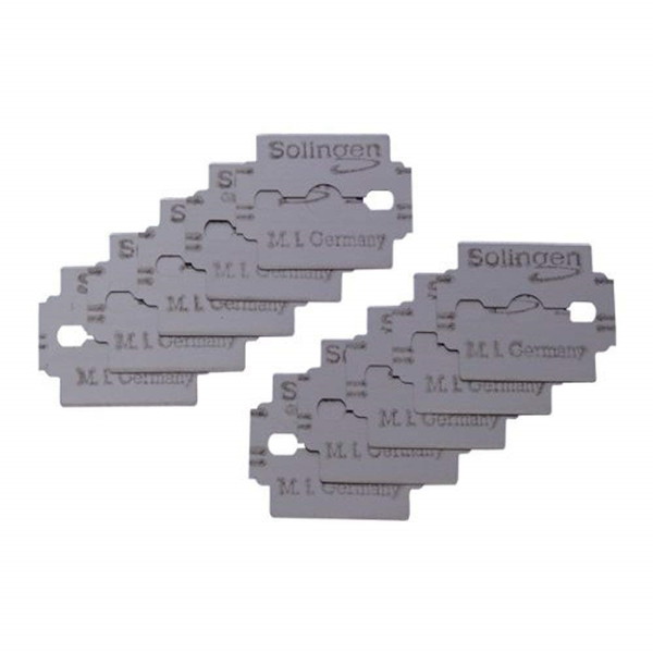 商品説明★ タコの目カッター用の替え刃です。スウェーデン鋼使用。1枚で2度交換できる両刃タイプなので、20回分交換できます。刃物で有名なドイツ・ゾーリンゲン製です。スペック* サイズ：2.5×2.2×0.02cm* 重量：0.8g* 材質：...