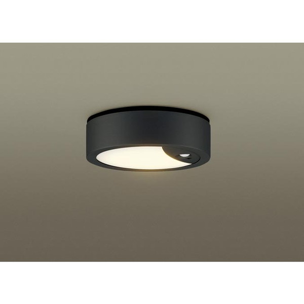 商品説明★ 天井直付型、LED(電球色)、軒下用シーリングライト、拡散タイプ、防雨型・FreePaお出迎え・ペア点灯可能型・シンプルタイマー・明るさセンサ付・段調光省エネ型スペック* 幅:φ149 mm* 高:47 mm* 質量:0.8 k...