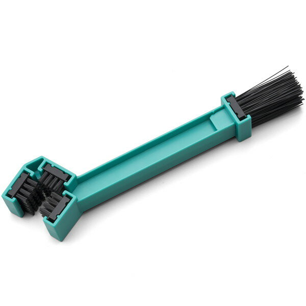 商品説明★ バイク用チェーン清掃用ツール★ 一度に3面清浄できるブラシと、細かな汚れ落としに便利なロングブラシの2WAYタイプ★ チェーンは#415から630サイズまで対応可能★ ブラシはナイロン製だから、繊細なシールチェーンの作業にもお薦...