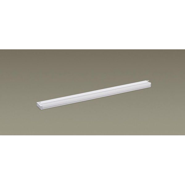 スペック[光源]* LED(電球色タイプ)* 色温度: 2700 K* 光源寿命40000時間(光束維持率70%)[寸法・質量]* 幅: 56 mm* 長: 587 mm エンド込+別でコネクタ部* 高: 18 mm* 質量: 0.7 kg...