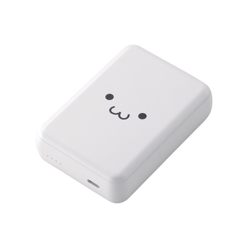 商品説明★ 小さくて軽く、持ち運びにぴったり。15W出力、容量10000mAhのコンパクトなモバイルバッテリーです。★ クレジットカードとほぼ同じ大きさで、バッグに入れてもかさばらず、気軽に持ち歩けるサイズです。★ モバイルバッテリー本体を...