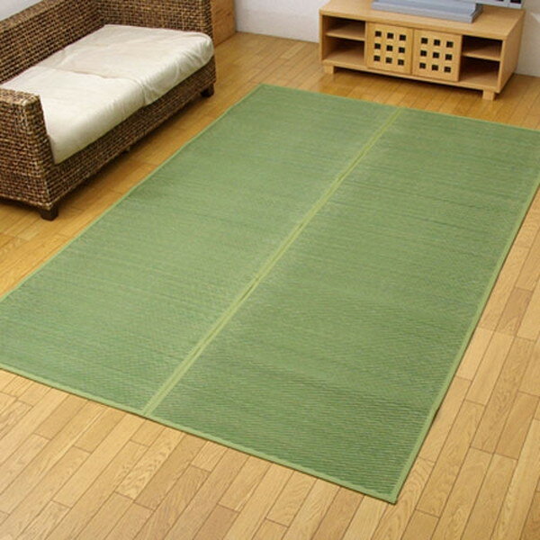 商品説明★ 凹凸感を織り方で出したシンプルなデザインに仕上げたい草カーペットです。★ い草には空気の自然浄化作用、湿度の調節作用などがあります。また汚れにくく、使用するうちに黄金色に変化し、味が出ます。★ い草に青森ヒバ加工を施しています。...