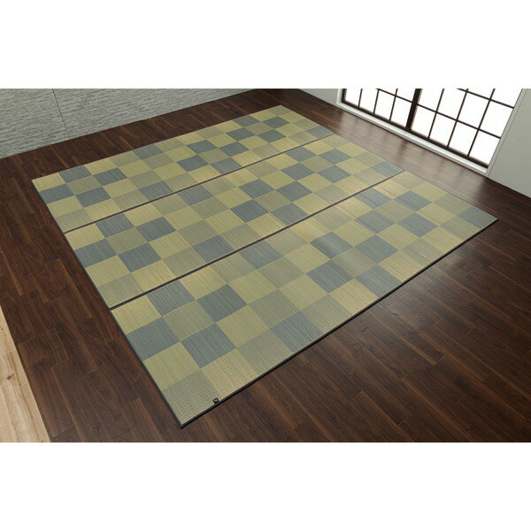 商品説明★ 色の濃く見える部分と薄く見える部分をランダムに配置することで、シンプルかつおしゃれな商品に仕上げました。★ 国産(九州産)のい草を使用しています。一本一本が太く、表皮が厚く繊維がキメ細かいので弾力性があり、耐久性に優れています。...