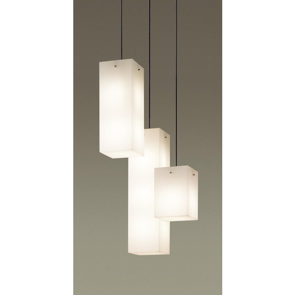 商品説明★ LED電球一般電球タイプ7.4W6灯(E26)(電球色)★ 【アクリルカバー】乳白つや消し★ 天井吊下型、直付タイプ★ 高演色Ra90★ 60形電球6灯器具相当★ 32度までの傾斜天井に取付可能★ LED電球専用商品★ 調光操作...