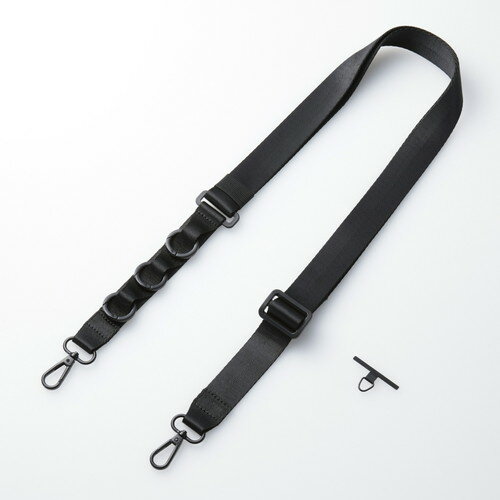 商品説明★ どんなファッションや動きにも馴染み、フィットする幅広フラットタイプのスマホショルダーストラップです。★ スマホ以外も持ち歩ける3つのループ付きです。★ 付属しているループは、独自設計のウェーブ型でカラビナが着脱しやすいです。★ ...