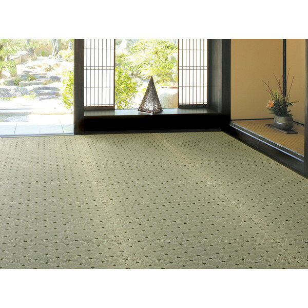 商品説明★ 高品質な国産のい草と、日本の職人の技術が織りなす花ござ。い草本来の風合いをベースに、全体に散りばめられた「ダイヤ柄」は、シンプルでありながらさりげない高級感があります。敷きつめた時お部屋がより美しく見えるように縁は細くスマートに...