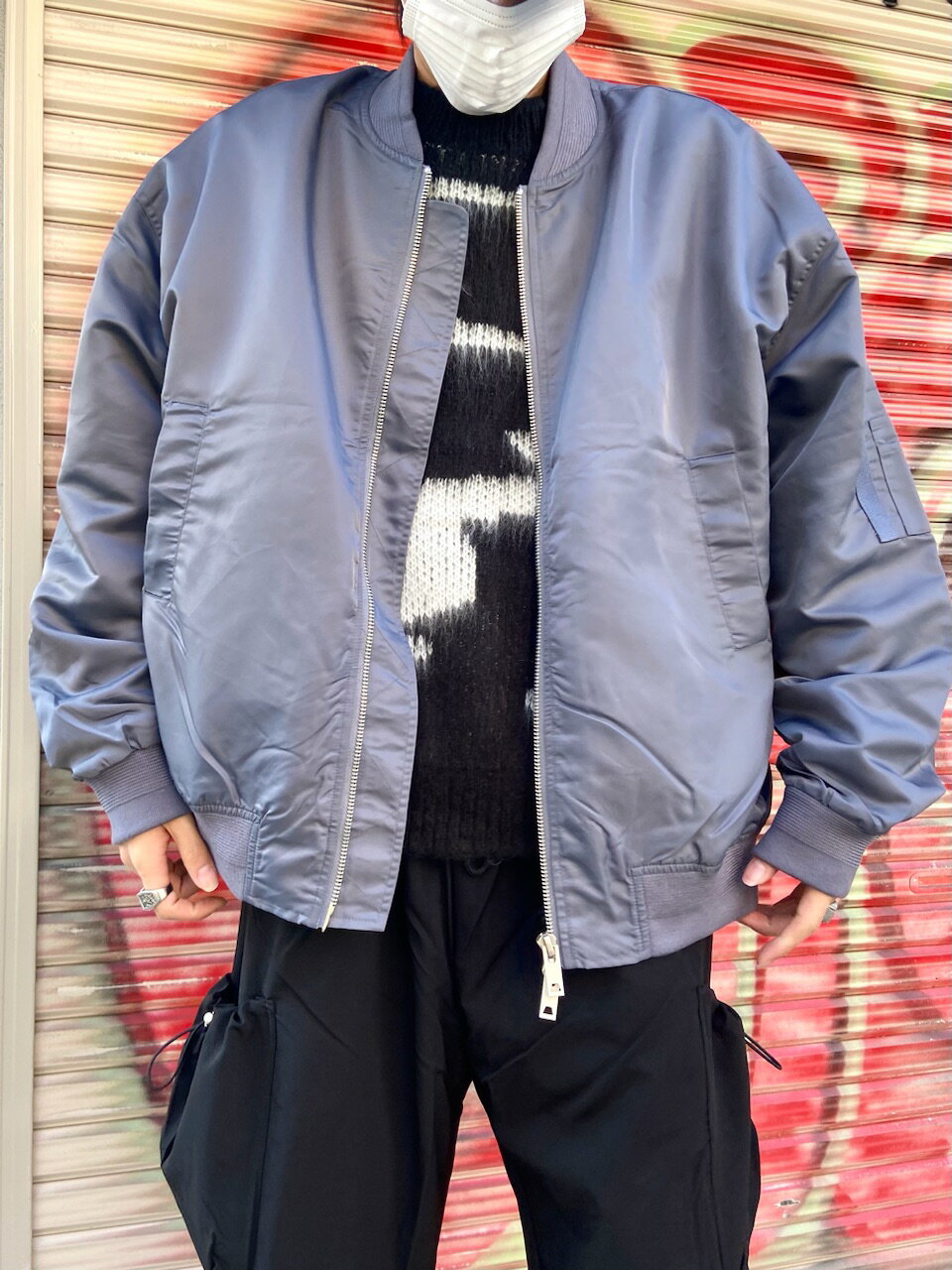 ブランド紹介東京、大阪、名古屋、福岡にショップを構えるセレクトショップ "Never mind the XU"(ネバーマインドザエックスユー/エックスユー)と”DOG"(ドッグ)のバイヤーがシンプルからハードまで、多彩なデザインを韓国、中国...