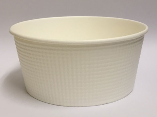 滑りにくく持ちやすい、断熱性に優れた紙丼容器です。スープなどにおすすめ。中皿、蓋は別売り。別売りの中皿をご使用になる場合は、中皿専用蓋を組み合わせて下さい。サイズ：口径142.3×高さ66.0×底径118.1mm重量：22g容量：700ml...