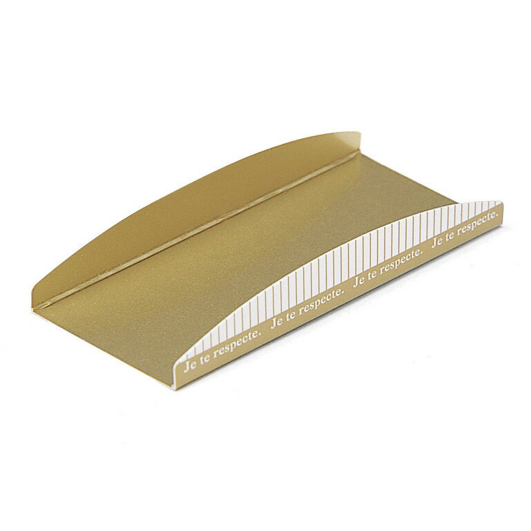 ケーキ台紙。繊細なケーキを取り扱いやすく、またケーキを引き立てるアクセントにも。サイズ：40×90×13mm／材質：耐油未晒クラフト(カップ、底紙)／重量：2.05g商品コード00375136メーカー名天満紙器重量2.05g電子レンジ可種別...