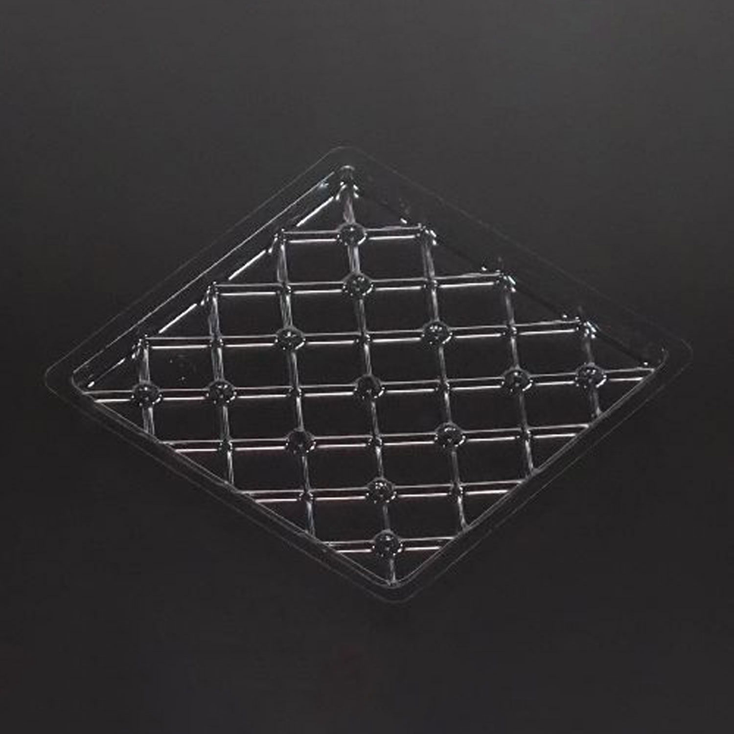 珍味を入れるのにピッタリのトレーです。サイズ：115×115×6mm／材質：OPS／重量：1.81g/色：透明商品コード00378350メーカー名廣川重量1.81g電子レンジ不可種別本体のみ関連商品(ケース)珍味トレー 珍味-F 5000点...
