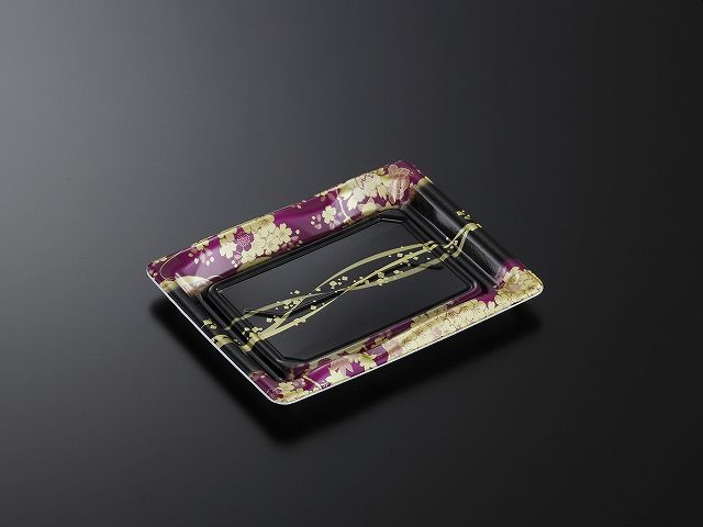 本体のみです。※蓋は別売り。サイズ：183×145×21mm／材質：PSP／重量：4g商品コード00304666メーカー名中央化学重量4.00g電子レンジ不可種別本体のみ対応蓋（別売）豊味 6-2 蓋関連商品(バラ)豊味 6-2 羽織V 身...