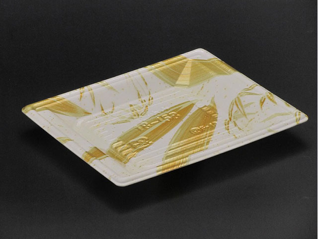 サイズの豊富な使い易い定番容器。や季節に合わせてご利用いただける、多彩な柄でご用意しております。本体のみ、蓋は別売りです。にぎり6貫、太巻4〜6貫、助六6貫、ちらし約260g。サイズ：180×150×21mm材質：PSP重量：5g商品コード...