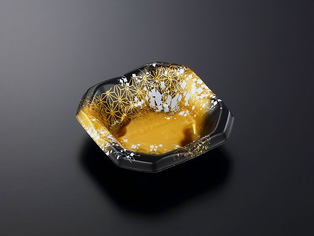 本体のみです。※蓋は別売り。サイズ：155×155×45mm材質：SD重量：9gごはん容量約140g商品コード00575017メーカー名中央化学電子レンジ不可種別本体のみ対応蓋（別売）SD 波音丼 K16 蓋対応付属品（別売）使い捨てカトラ...