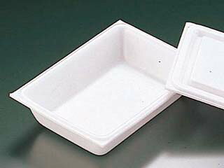 本体・蓋セットの弁当容器。非嵌合(かんごう)タイプののせ蓋タイプ。サイズ：165×115×30mm材質：PSP重量：2g商品コード00004001メーカー名リスパックサイズ165×115×30mm材質PSP重量2.00g電子レンジ不可種別一...
