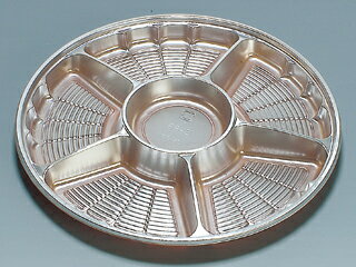 金属の皿をイメージしたアルミ蒸着の定番皿です。様々なメニューにご利用いただけます。のせ蓋付きです。サイズ：314×314×34mm／材質：PS(ラミ)／重量：約74g商品コード00102576メーカー名福助工業重量74.00g電子レンジ不可...