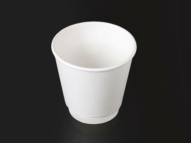 内側のフィルムにPLA(生分解フィルム)を使用した環境対応紙コップ。二重構造で、熱い飲み物を入れても熱が伝わりにくい。持ちやすく滑りにくい凹凸加工デザインです。※蓋は別売り。満杯容量：300ml。耐熱温度：約90度。※熱湯でのコーヒーの抽出...