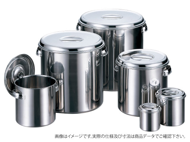 繋ぎ目の無いプレスによる1枚絞り加工で、溶接部分が無く水漏れの心配もありません。大きな取手は握りやすい形状で、持ち運びに便利。置き場にこまらない引掛金具付の蓋。※長時間塩分濃度の高いものや、酸の強いものを入れてご使用にならないでください。錆...