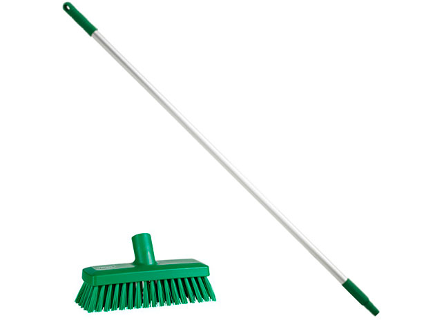 コンパクトデッキブラシ7042とハンドル2958のセット品です。単品で購入するよりお求めやすくなっています。 サイズ：200×60×高さ1360×φ32mm、[毛丈]42mm、[線径]0.50mm重量：622g色：緑[毛質]ハード商品コード...