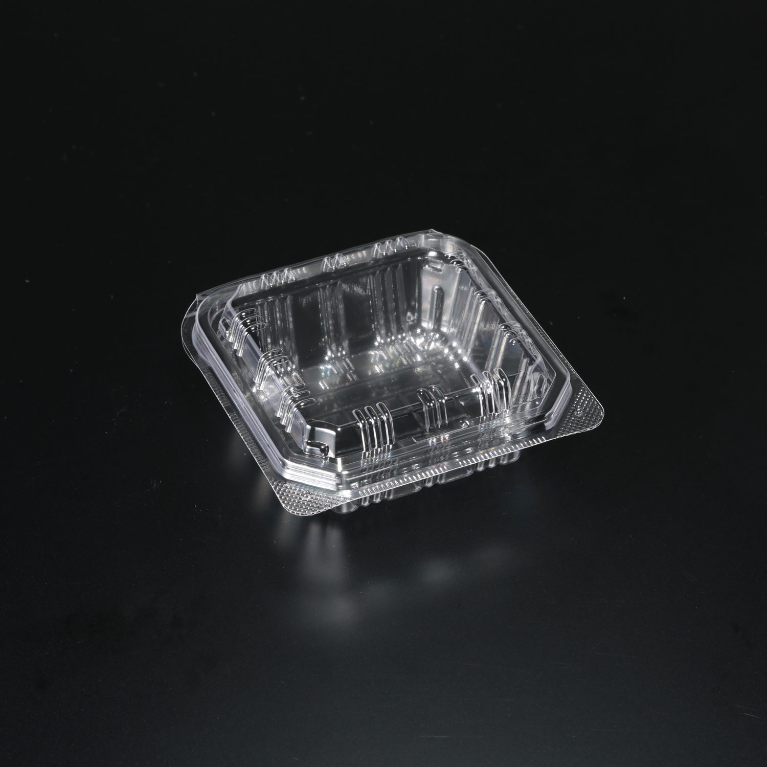 蓋・本体一対式正方形容器。和菓子、惣菜、珍味向け。サイズ：108×110×41mm／材質：OPS／容量：150ml商品コード00429408メーカー名スミ電子レンジ不可種別一体型商品関連商品(バラ)ユニコン LS-角2 透明 50点関連商品...