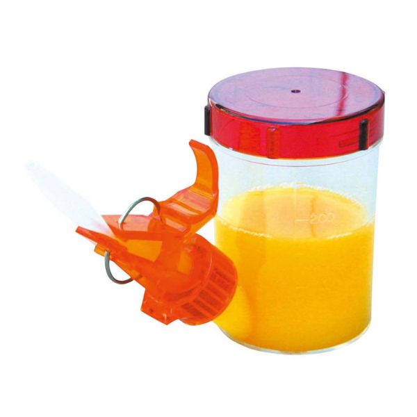 飲み口を長いノズルゴムにしている為、このゴム部を指で押さえて、水量を調節します。サイズ：[外寸]φ68×160×H103mm材質：[蓋]ポリカーボネイト、[ノズル]シリコンゴム、[リング]18-8ステンレス容量：250cc商品コード0043...