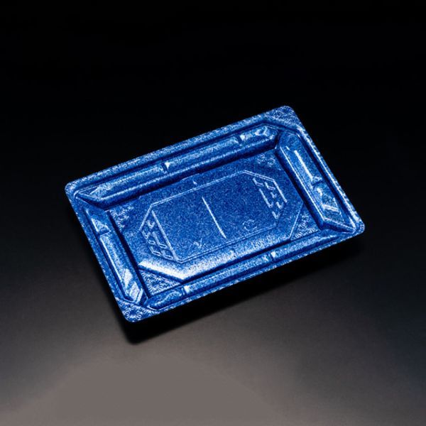 お造り・サーモン・冷惣菜に最適。盤面の広さを保ちながらドリップが漏れにくく蓋が外れにくいスマート勘合。更に本体内側にある内壁効果でツマがはみ出にくいだけでなく盛付けた美しい状態を保ちます。新しい高質感。重厚で輝度感の高い青柄が、刺身の彩りを...