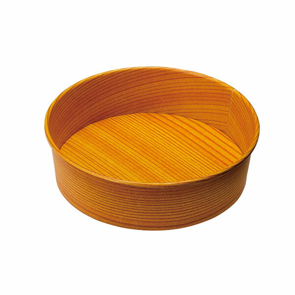 曲げわっぱ風レンジ対応紙容器。内面にも木目調デザインを施すことで、食材をさらに華やかに魅せる。多くのお客様に冷凍食品用途としてもご使用いただいております。蓋は別売り。サイズ：φ158×45mm材質：紙重量：14g容量：640商品コード007...