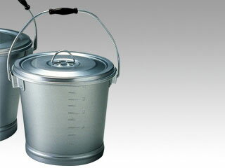 サイズ：φ260×H170mm材質：アルマイト重量：750g容量：6L商品コード00277066重量750.00g関連商品(バラ)アルマイト丸型一重食缶211 6L 1点・注意事項：モニターの発色によって色が異なって見える場合がございます。...