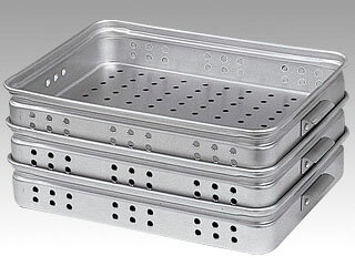 サイズ：468×348×60mm材質：アルミ重量：840g商品コード00277104重量840.00g対応蓋（別売）アルミ番重 中 蓋関連商品(バラ)アルミ穴明手付番重(板取手)中 60 1点・注意事項：モニターの発色によって色が異なって見...