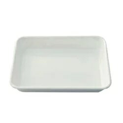 耐久性があり、熱伝導が良く冷却性にも優れ、食材や料理の・風味を変えないという特徴を持ちます。また匂い・汚れが付きにくく、洗浄しやすいのも特徴の一つ。食品を衛生的に保存できるため、赤ちゃんの離乳食作りや保存にも適しています。サイズ：242×1...