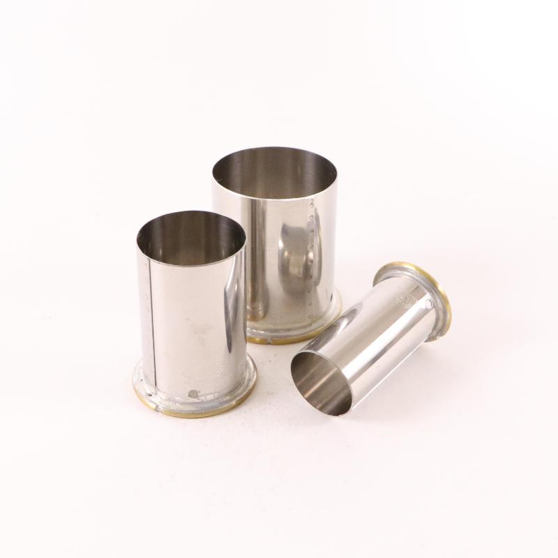 力を入れても手が痛くなりません。3PCは小・中・大のセットです。代々培われた匠の技。食材に+αの価格を与える「かながた」です。渕：真鍮巻き。3PCは小・中・大のセットです。サイズ：小・中・大、高さ約H58mm材質：18-8ステンレス品番：0...