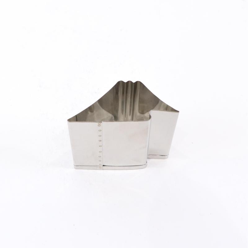 代々培われた匠の技。食材に+αの価格を与える「かながた」です。サイズ：大、高さ約H53mm材質：18-8ステンレス品番：076027商品コード00496161メーカー名たかもりサイズ大、高さ約H53mm材質18-8ステンレス関連商品(ケース...