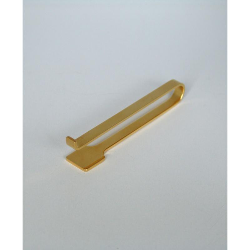 シンプルで使いやすいデザイン。材質：18-8ステンレス、金メッキ品番：279399商品コード00482315サイズ100×17×16mm材質18-8ステンレス、金メッキ関連商品(ケース)LW 18-8 ナイフレスト エア A100 金仕上 ...