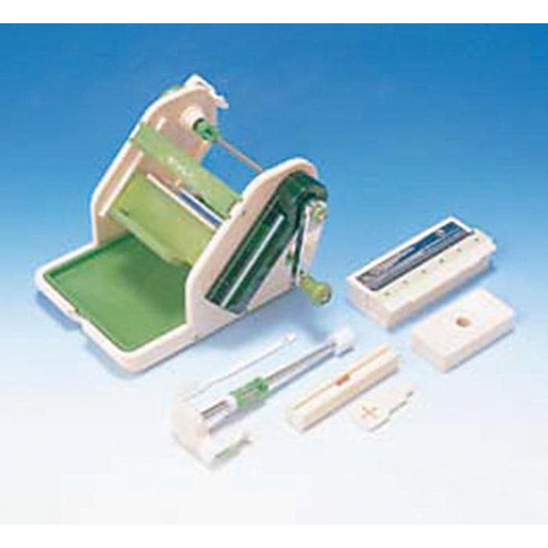 ピールSのコンパクト型、かつらむき、ツマ切りがワンタッチで切替できます。かつらむき幅80mm位までです。メーカー品番：106010-07商品コード00499565種別付属品関連商品(ケース)新つまさん用平刃(エッジ)ネジ付 1枚・注意事項：...