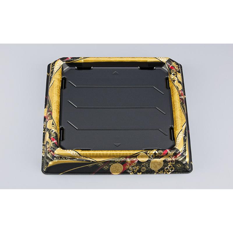 ハカマ形状の寿司容器です。『強嵌合(R)』で蓋が「カチッ！」と嵌まり、盛り付け作業の時短に貢献します。ノンテープが可能でテープ代の削減ができ、持ち帰り時の蓋開きのリスクも大幅に軽減されます。本体のみ。※蓋は別売り。サイズ：229×229×3...