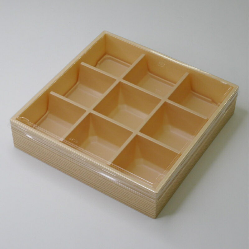 高級感のある折箱。仕切りは9仕切りあり、幕の内弁当や9枡弁当として高価格のメニューで販売可能です。サイズ：195×195×45mm材質：PSP、SA、OPS重量：36.9g原産国／製造国：日本商品コード00667740メーカー名アクタサイズ...