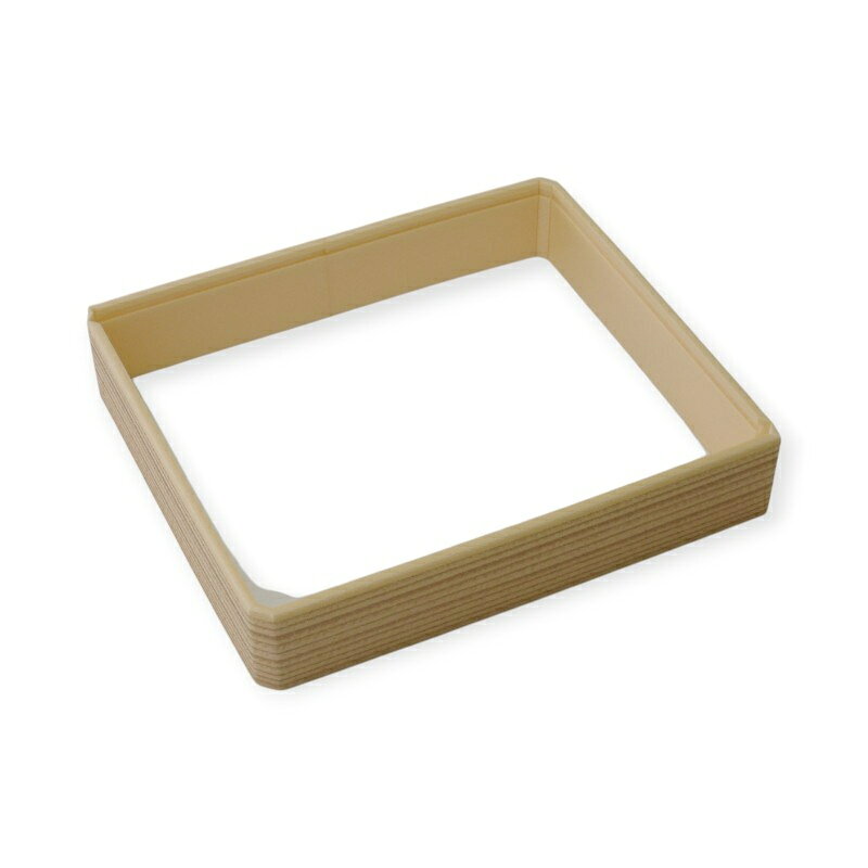 縁のみ。※底・蓋は別売り。サイズ：173×140×33mm材質：PSP重量：5.6g原産国／製造国：日本商品コード00800004メーカー名アクタサイズ173×140×33mm材質PSP重量5.60g電子レンジ不可種別付属品関連商品(ケース...