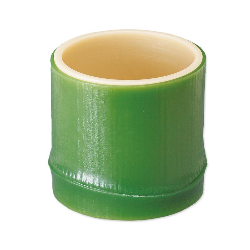 竹の風合いをそのままで、樹脂素材を使用することで耐久性と扱いやすさを実現。水や油にも強くお手入れが簡単なため、飲食店やご家庭での使用に最適。サイズ：φ47×45mm材質：樹脂重量：23g原産国／製造国：日本品番：51593商品コード0082...