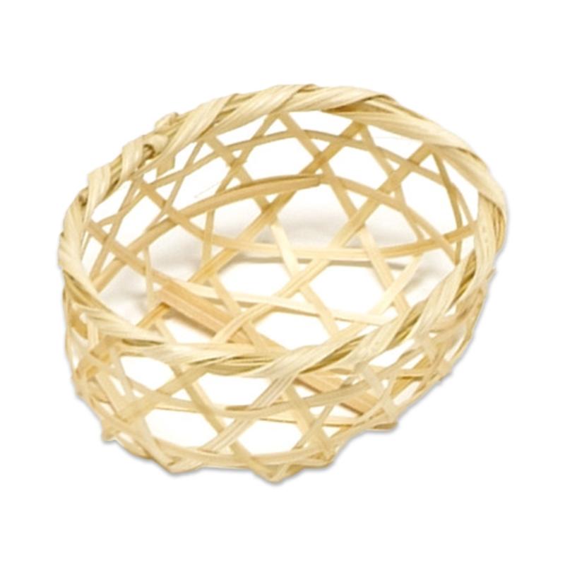 天然竹を使用した料理を彩る珍味かご。通気性が良く軽いのに丈夫で扱いやすい。和の雰囲気を演出し、料理を美しく彩ります。サイズ：65×50×30mm材質：天然竹重量：1.5g原産国／製造国：べトナム品番：18151商品コード00820367メー...