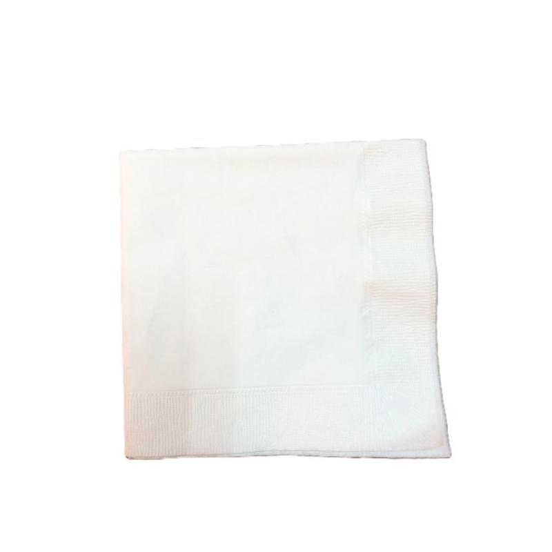 3枚重ねのテーブルナプキンで柔らかく上質な手触りです。より高級感を求め、差別化できます。サイズ：330×330mm材質：パルプ重量：5.3g原産国／製造国：日本商品コード00826740メーカー名オリエンタル紙業サイズ330×330mm材質...