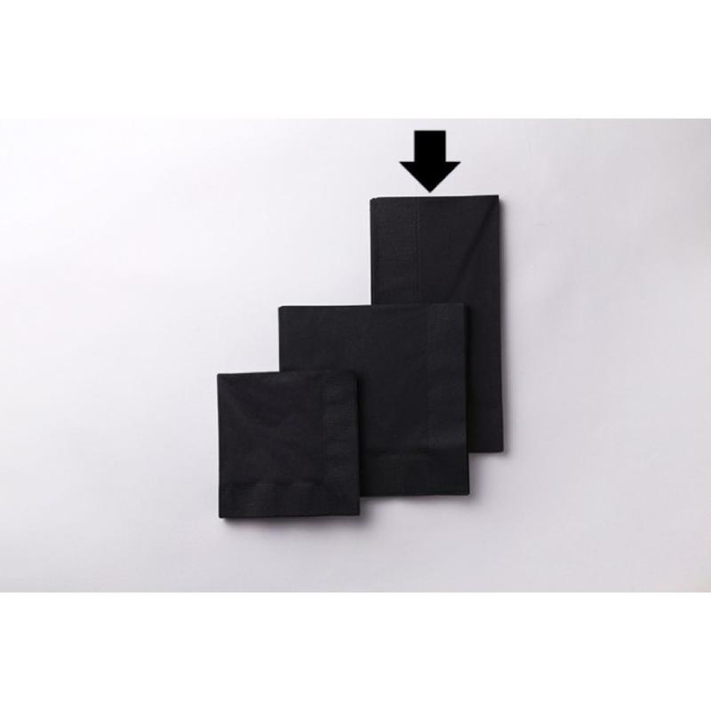 特許取得の新製法によって、従来のペーパーナプキンの使いづらさを解消します。ナプロンの裏側に特殊製法によりシールを貼付。接着部分を首元に張り付けることでエプロンとしてご利用いただけます。膝の上に貼り付けることでお食事の際のずり落ちを防ぎ、より...