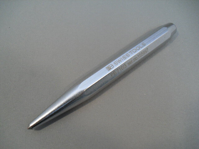 ●ニッケルクロームメッキ処理が施された表面は大変美しく、サビも防ぎます。 胴サイズ 12φmm 全長 120mm 質量 89g 「この商品はネコポスでの発送です」 705.1 丸胴ローレット 705.2 丸胴ローレット 710.1 八角胴 ...