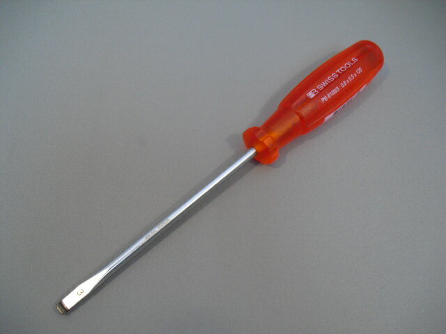 ●刃先は隅取り加工が施してあり、ネジの頭からはみ出さないようになっています。 特に皿ネジを扱う場合、ネジ穴まわりに引っかき傷が生じたり、すべってドライバーが押し出されたりしません。 適合ネジ M3 刃先厚 0.8mm 刃先幅 5.5mm 軸...