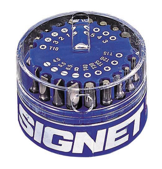 ●ケース入り。 セット内容（18PC） 　 プラスビット 　＃1・＃2・＃3　各1本 マイナスビット 　4.5・5.5・6.5　各1本 ヘックスビット 　3・4・5・6・8　各1本 へクスローブ 　T10・15・20・25・30・40　各1...