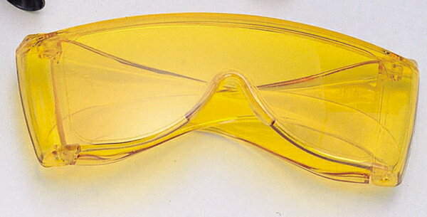 蛍光液の漏れをチェックしやすくなるUVサングラス。●カーエアコンに関するすべての箇所のガス漏れを検知するために開発されたUViewのガス漏れ検知システムは、 カーエアコンの配管内に蛍光液を注入・循環させ、漏れ箇所からにじみ出た蛍光液に紫外線...