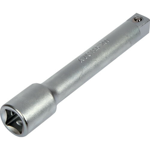 ●対角寸法精度、ドライブ角差込の安定性、断面積増など、あらゆる面から精度・強度アップを実現しました。●面接触で、応力の集中を防ぐ「パワーフィット」を採用しています。●軸部中央のスリム設計で早回しが容易です（四角側）。●差込角側にパワーフィッ...