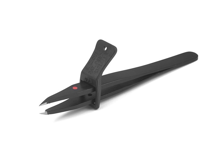 ●先端幅…4.5mm ●刃幅…4.0mm ●全長…115mm ●重量…30g ●切断形状…フラッシュカット ●材質…カーボンスチール（ブラックエポキシコーティング） ●仕様…レバー付 ※レバーを使うとカッティングが容易に行えます。またレバー...