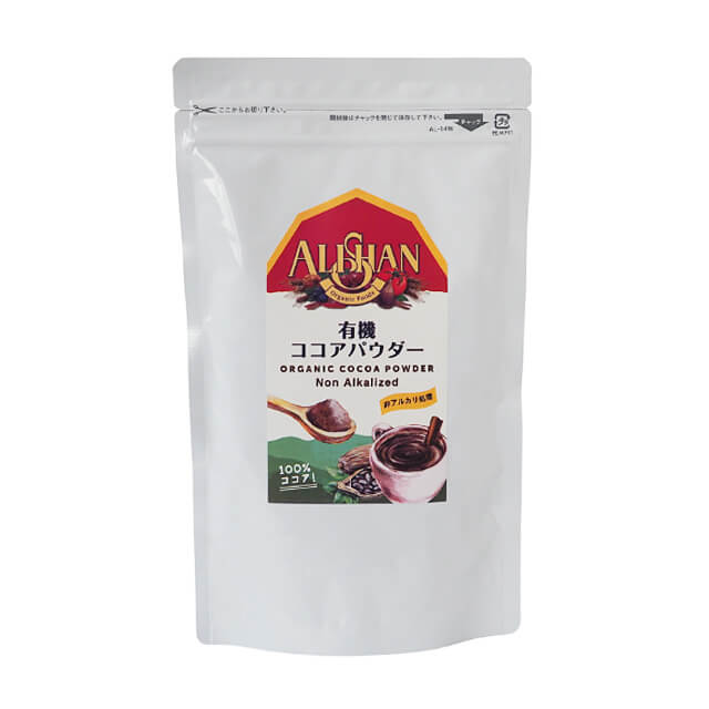 アルカリ処理をしていないココア。色味が薄く、カカオの自然な風味が特徴です。 ティースプーン2,3杯のココアと同量の甘味料に少量の牛乳を鍋に入れ、良く混ぜ合わせ、中火にかけてから140mlの牛乳を加え温め、沸騰直前に火を止めればホットココアの...