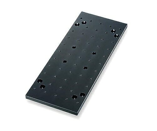 ●タップ穴の加工は、25×25mmマトリクス（M4）のOBCタイプと10×10mmマトリクス（M2）のOBBタイプがあります。●小型薄形アルミ光学ベンチや小型アルミガイドを上面に固定することも可能です。その際、取付穴をM6、M4変換アダプタ...