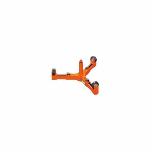 ●ドラムの径に合わせてドラムローラーの脚部をスライドさせて調節でき安定した作業ができます。●サイズ：直径440／620×250(H)mm●ゴム車輪径：75mm●耐荷重：300kg●スチール製フレーム●固定用ロープ付●軸径：42.7mm●最大...