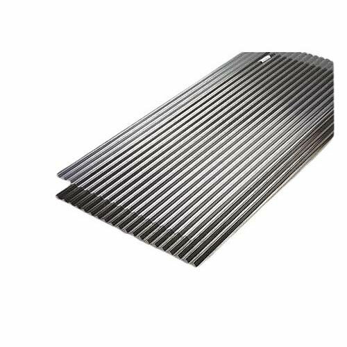 ●カラー：クリアー●サイズ：1820×655mm●板厚：約0.5mm●重量(1枚あたり)：約860g●耐熱温度：134／140度まで●材質：ポリカーボネート●合成樹脂の中でも強度が高く、割れにくいポリカーボネート製で断面が波型の板です。屋根...